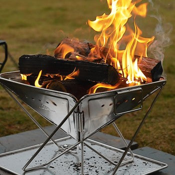 How to Start a Fire with Wet Wood – Expert Fire Pit Tips – Campingmoon